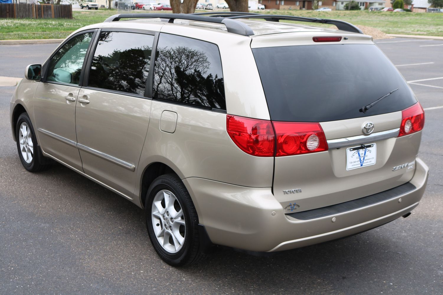 2006 Toyota Sienna XLE Limited 7 Passenger | Victory Motors of Colorado