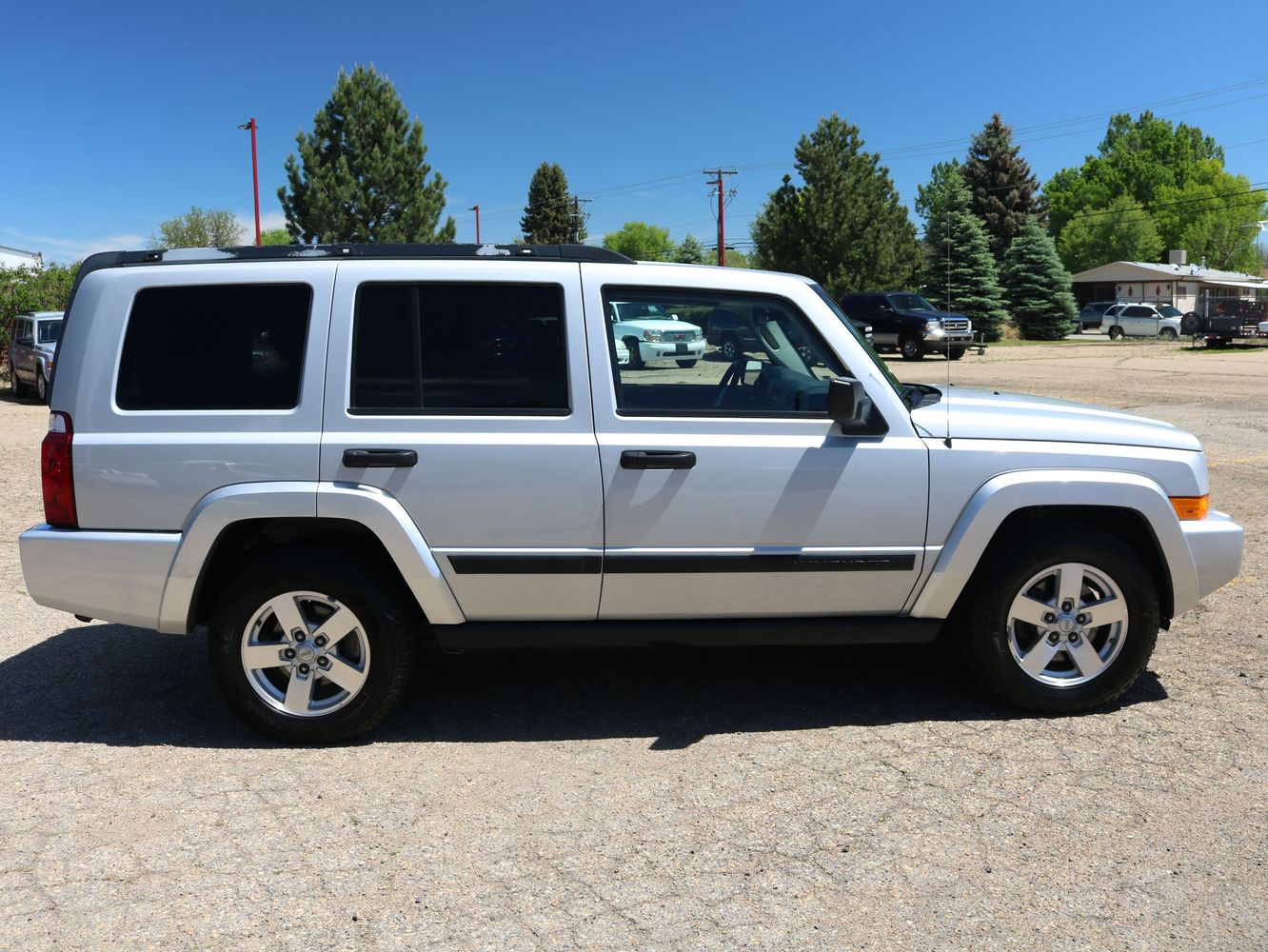 2006 Jeep Commander Base | Victory Motors of Colorado