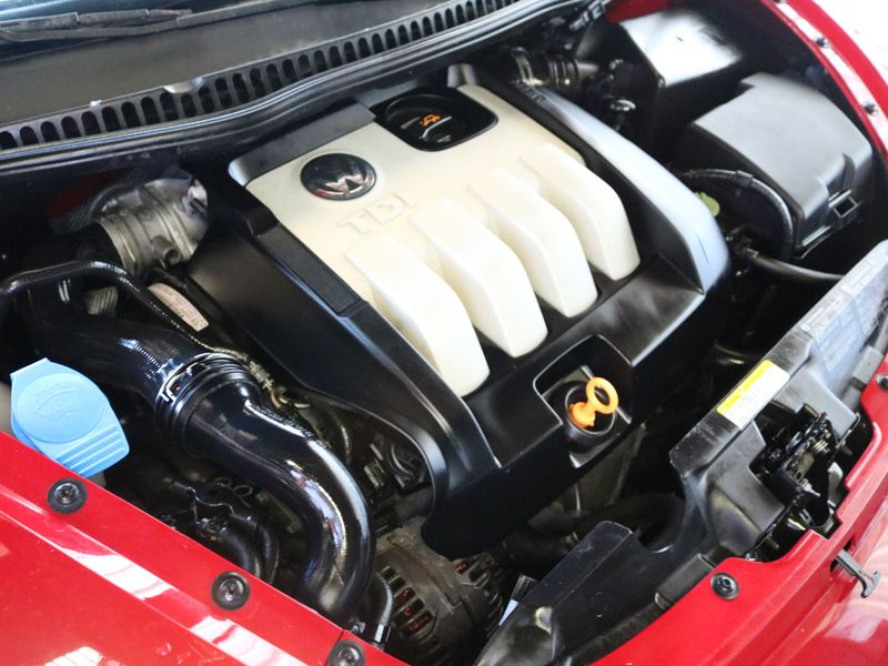 2006 Volkswagen New Beetle Photos