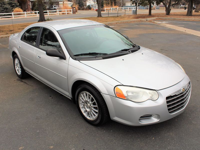 2004 Chrysler Sebring Photos