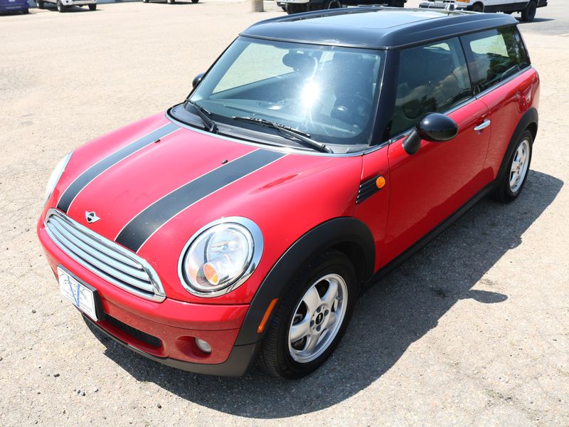 2009 MINI Cooper Clubman Photos