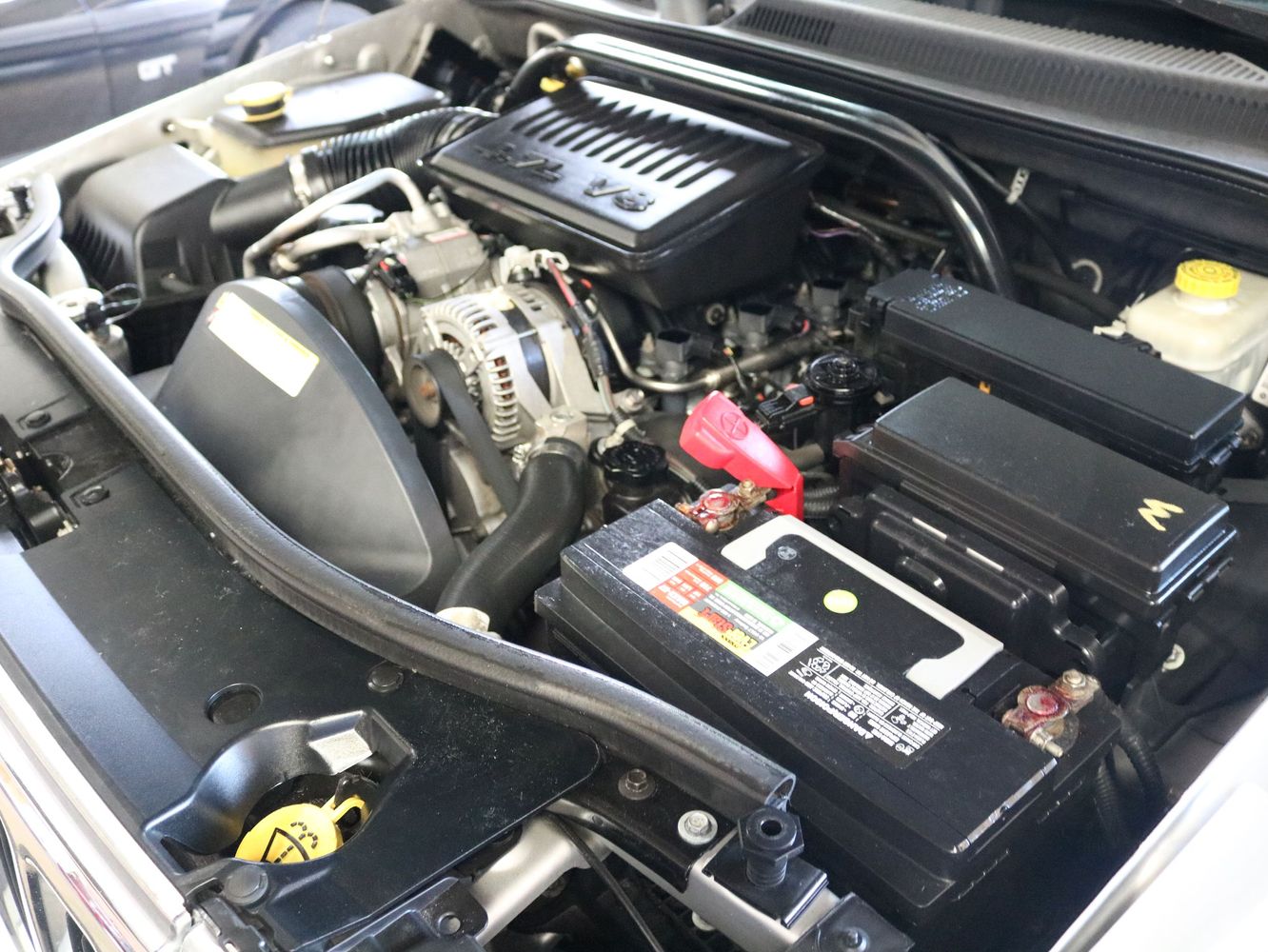 2007 Jeep Commander Sport | Victory Motors of Colorado