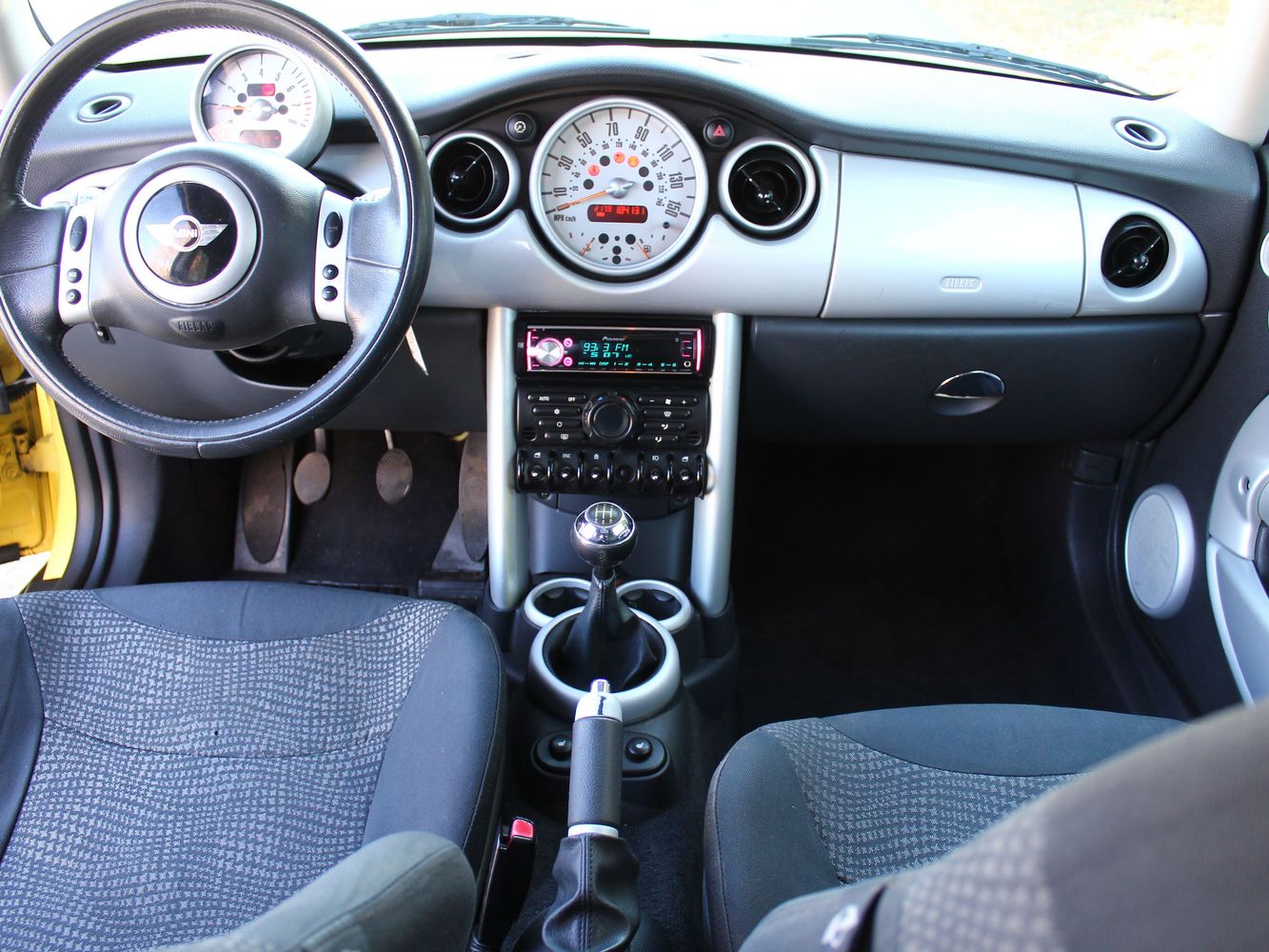 2002 MINI Cooper Base | Victory Motors of Colorado