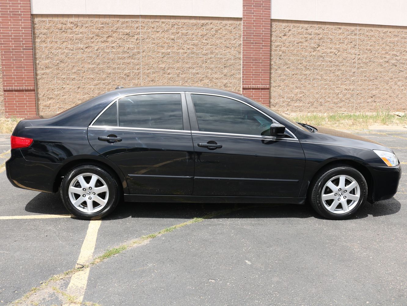 2005 Honda Accord EX V-6 | Victory Motors of Colorado