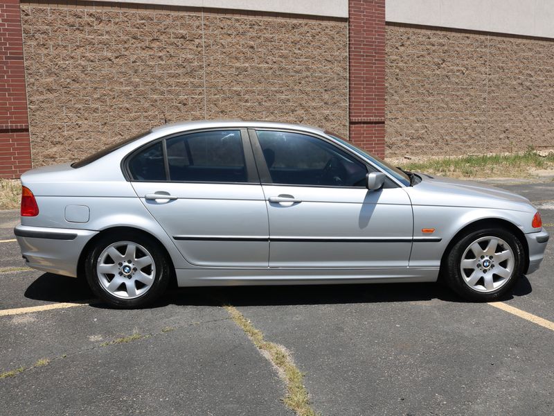 2000 BMW 3 Series Photos