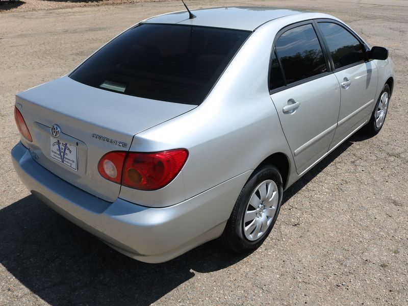 2003 Toyota Corolla Photos