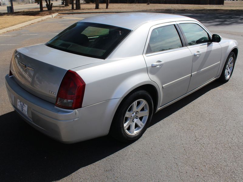 2006 Chrysler 300 Photos