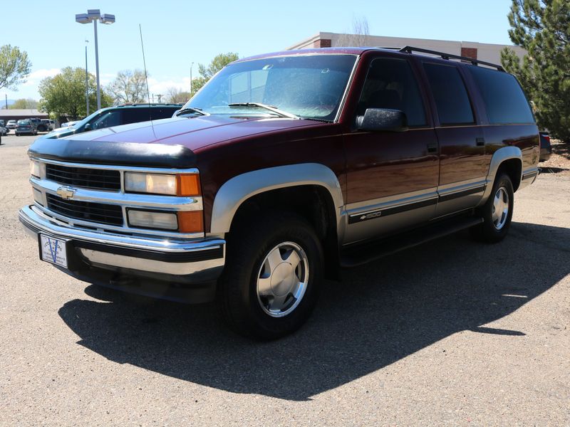 1998 Chevrolet Suburban Photos