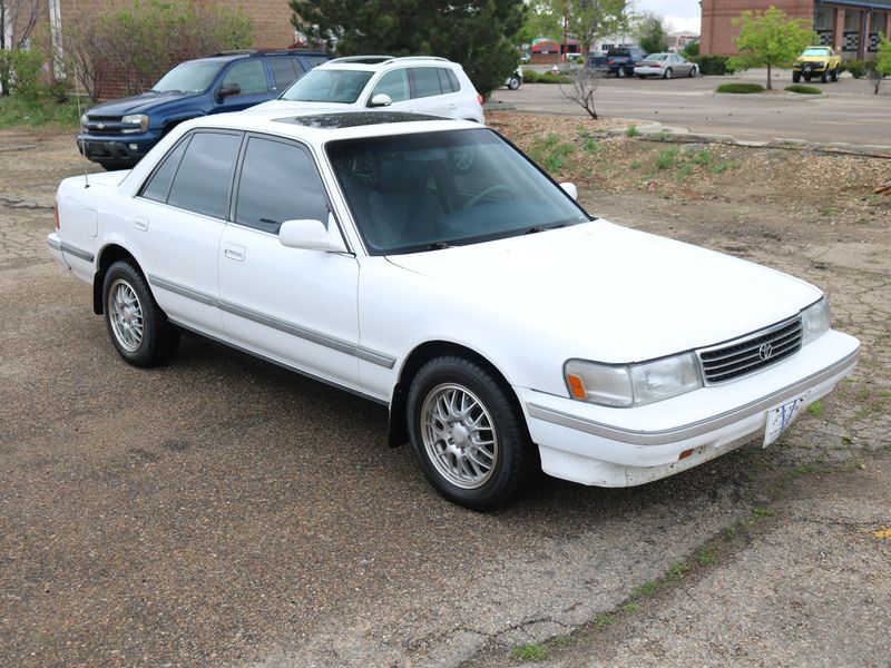 1992 Toyota Cressida Photos