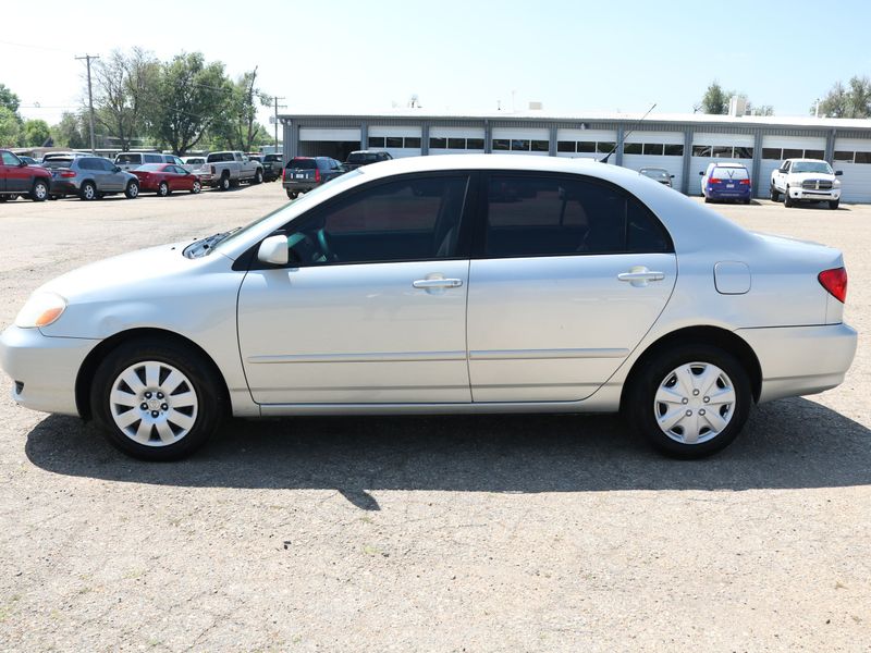 2003 Toyota Corolla Photos