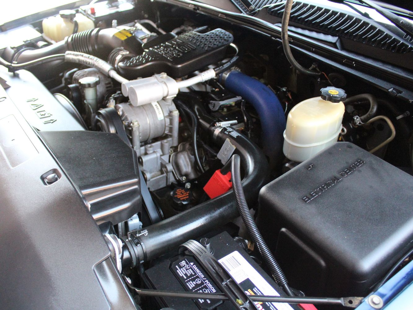 2002 Chevrolet Silverado 2500HD LT | Victory Motors of Colorado