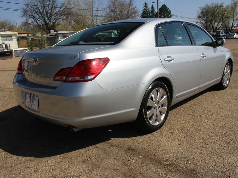 2006 Toyota Avalon Photos