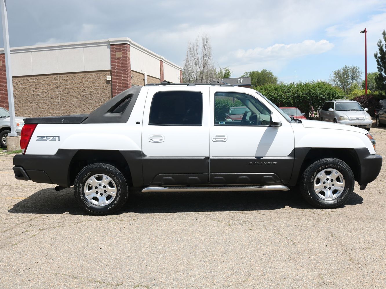 2006 Chevrolet Avalanche LT Z71 | Victory Motors of Colorado