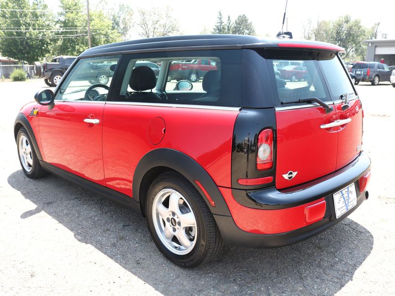 2009 MINI Cooper Clubman Photos