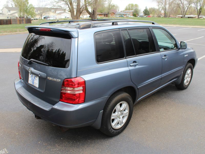 2003 Toyota Highlander Photos