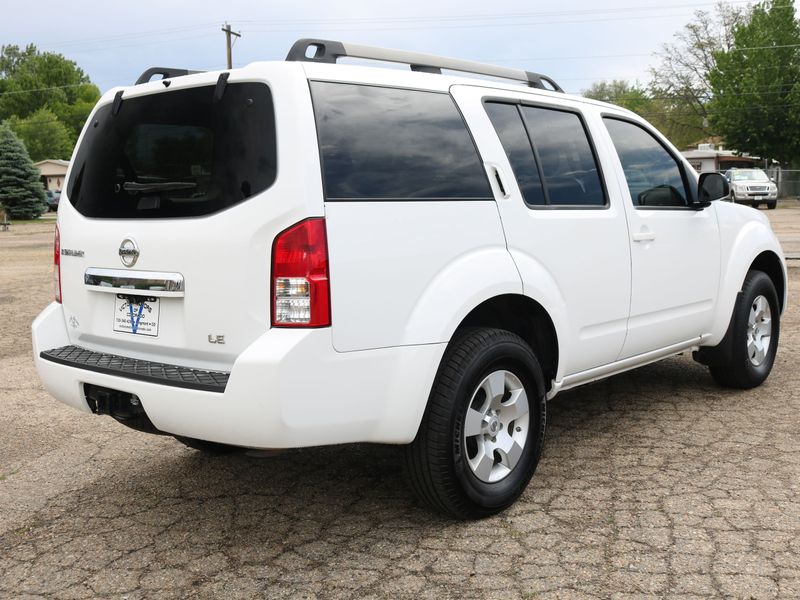 2008 Nissan Pathfinder Photos